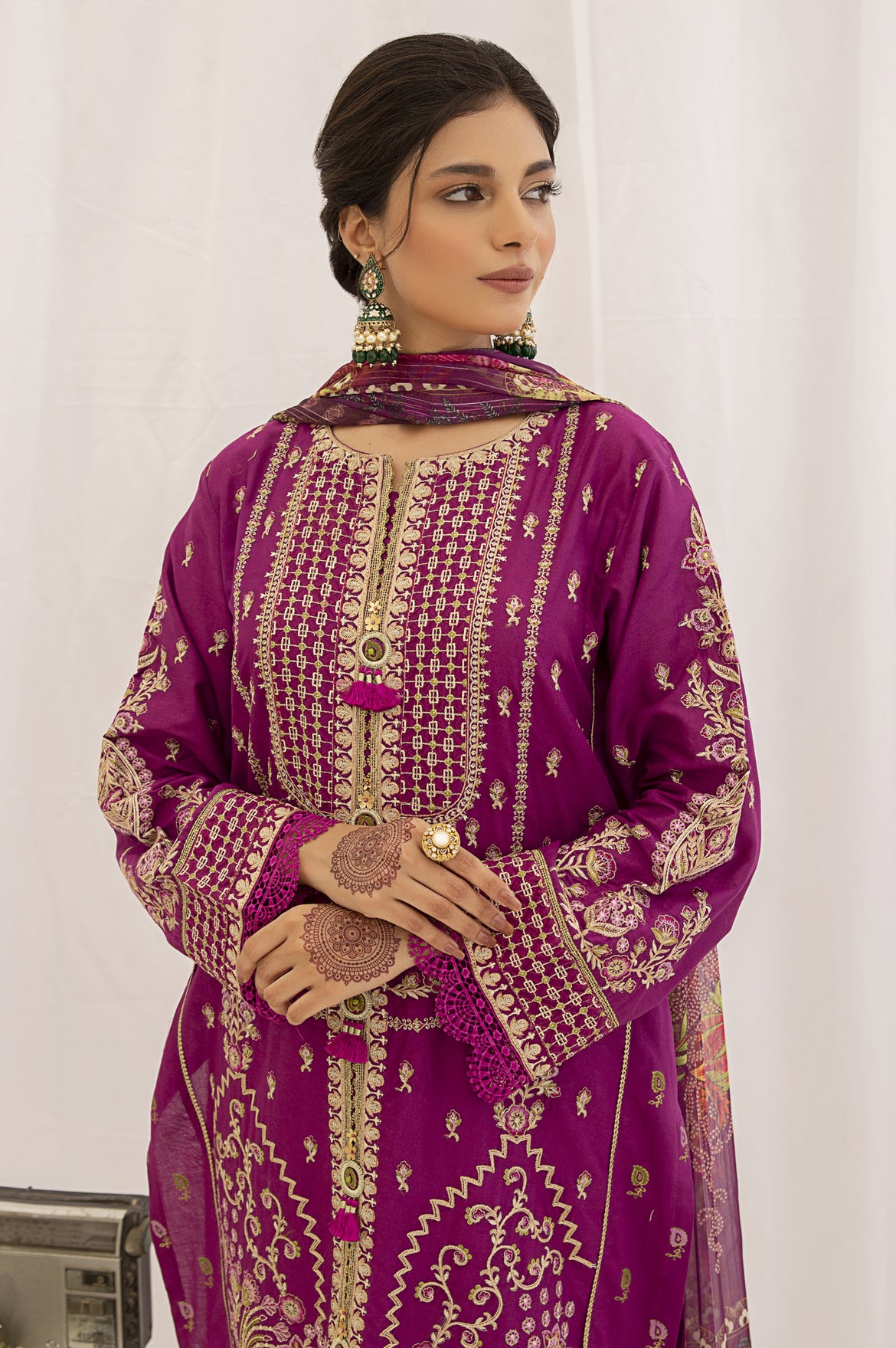Women Unstitched Embroidered Suit in Pakistan - Diners – Diners Pakistan